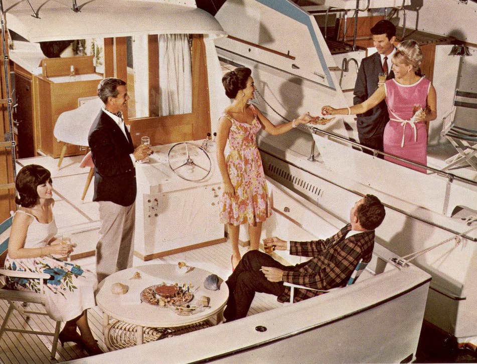 Hatteras 34 Convertible Yacht (1965 - 1969)