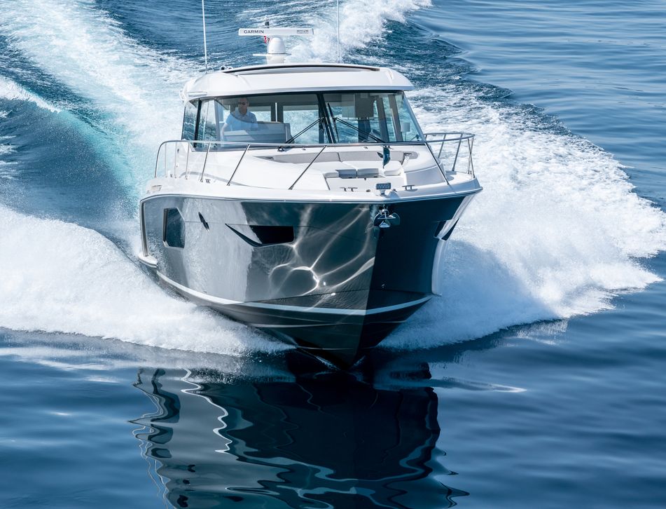 Tiara C49 Yacht (2018 - 2024)