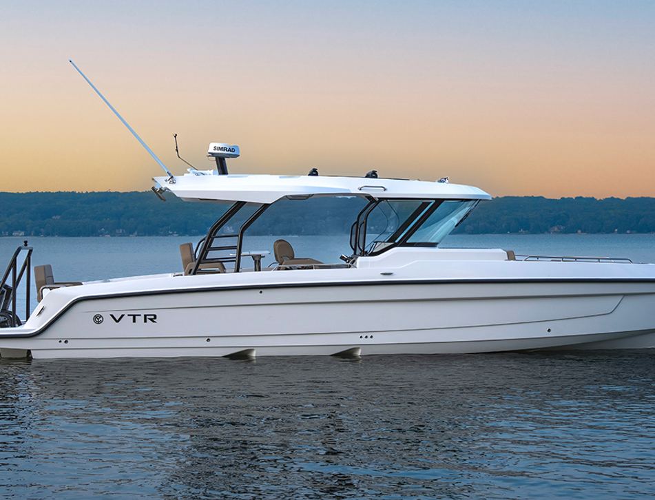 Cruisers 38 VTR Boat
