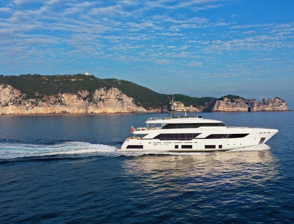 Custom Line Navetta 37 Yacht (2016 - 2023)