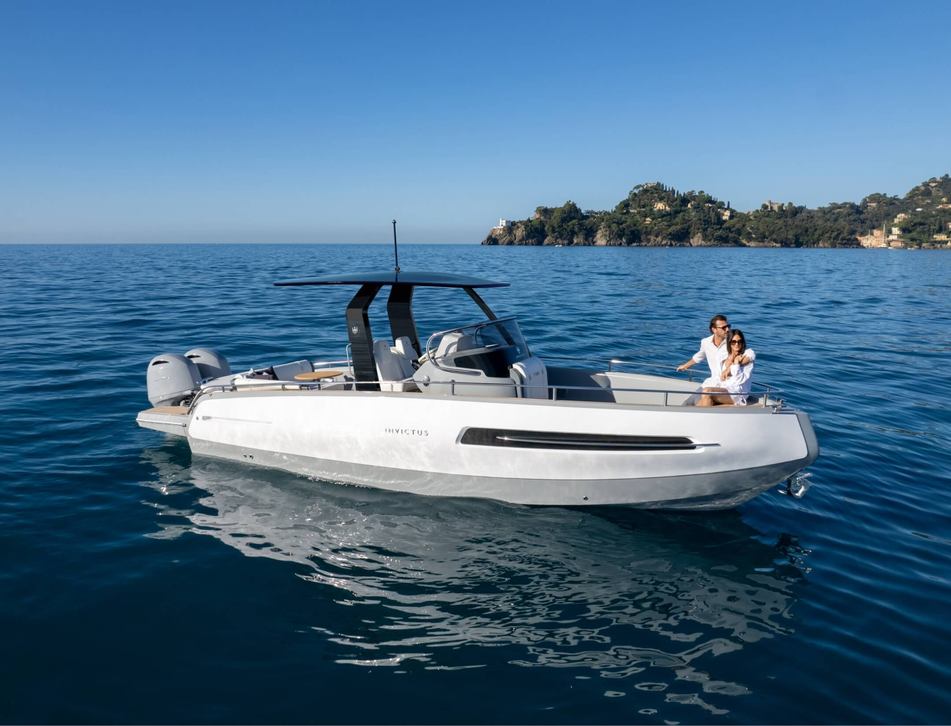 Invictus TT280S Boat