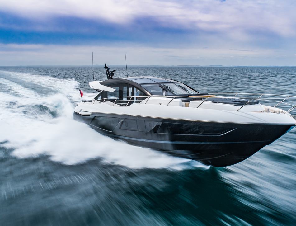 Sunseeker Predator 74 XPS Yacht (2021 - 2024)