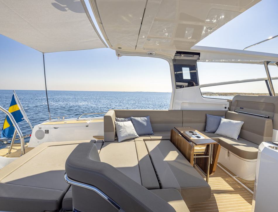 Nimbus Weekender 11 Boat