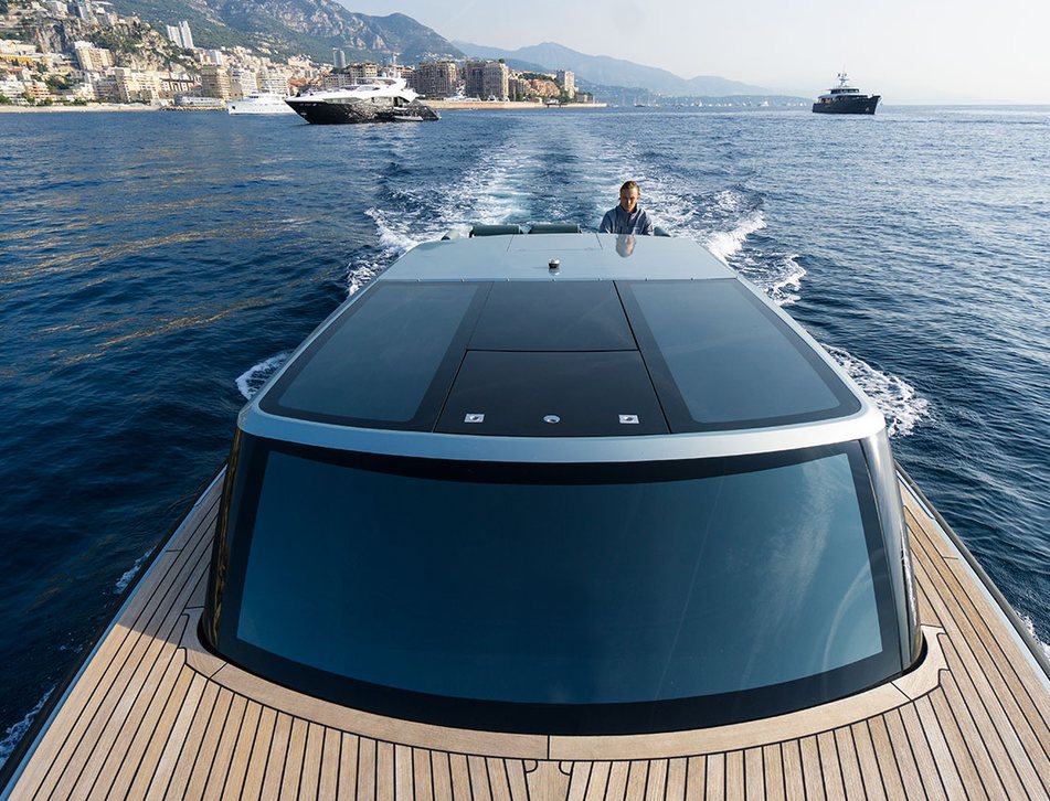 Xtenders 9.3M (Covert)limo Yacht | YachtBuyer