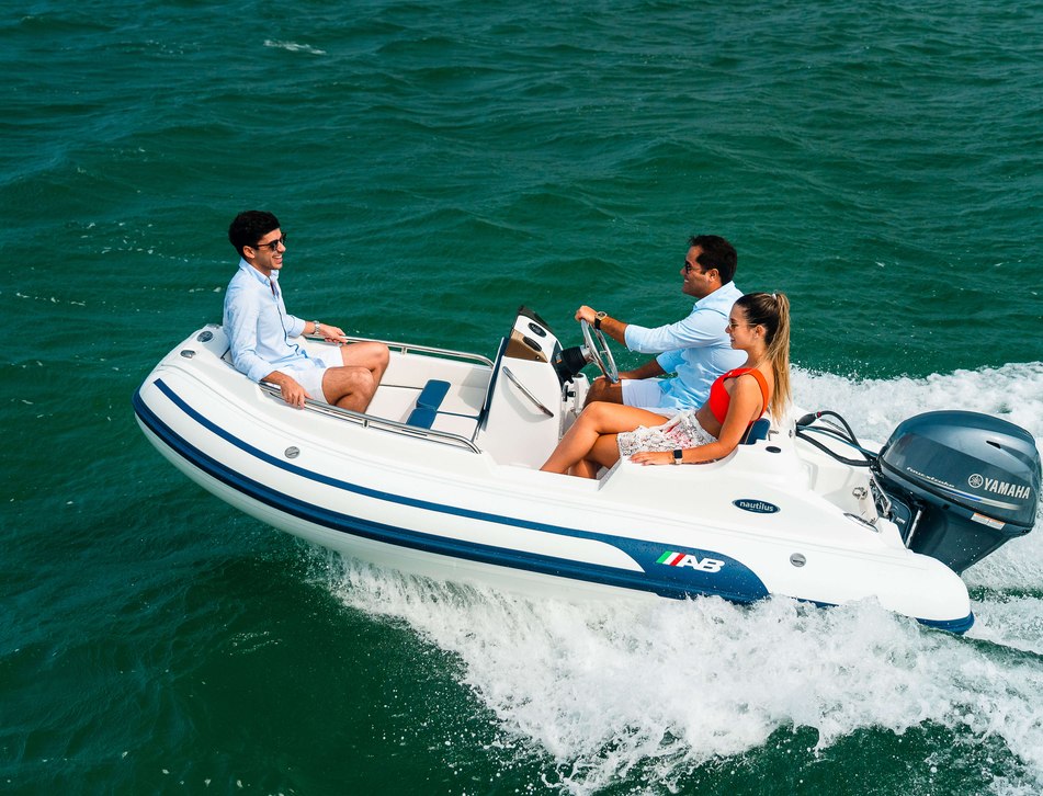 AB Nautilus 12 DLX Yacht | YachtBuyer