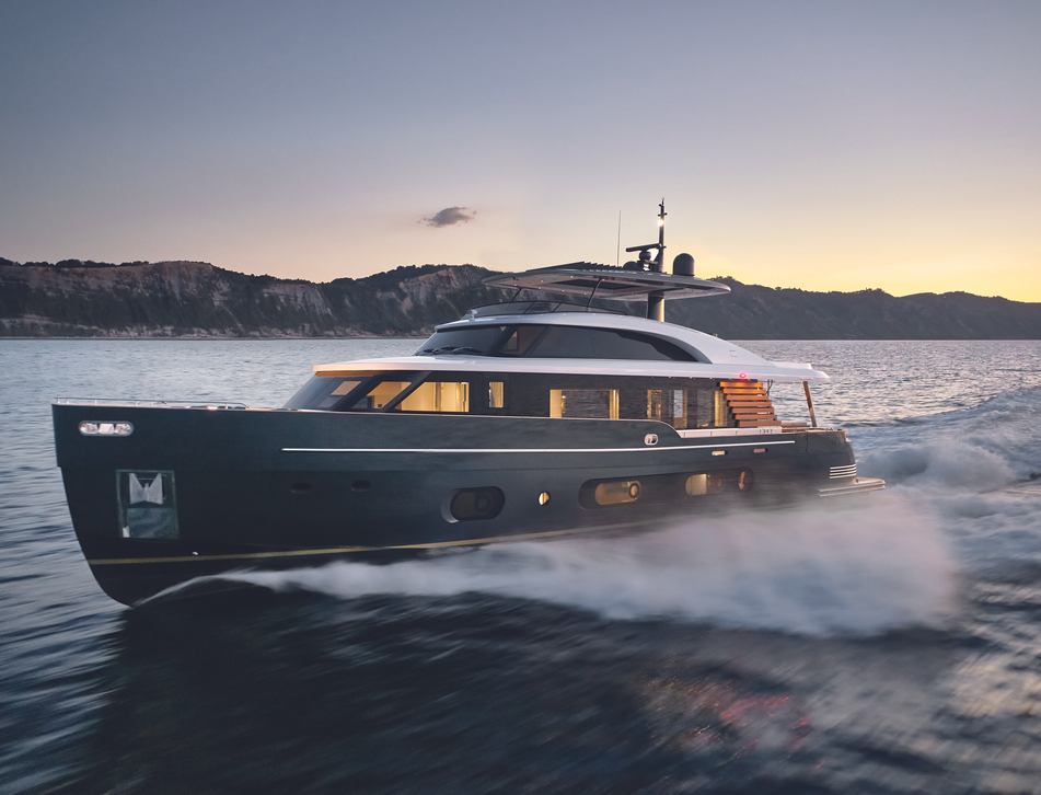 Azimut Magellano 25M Yacht