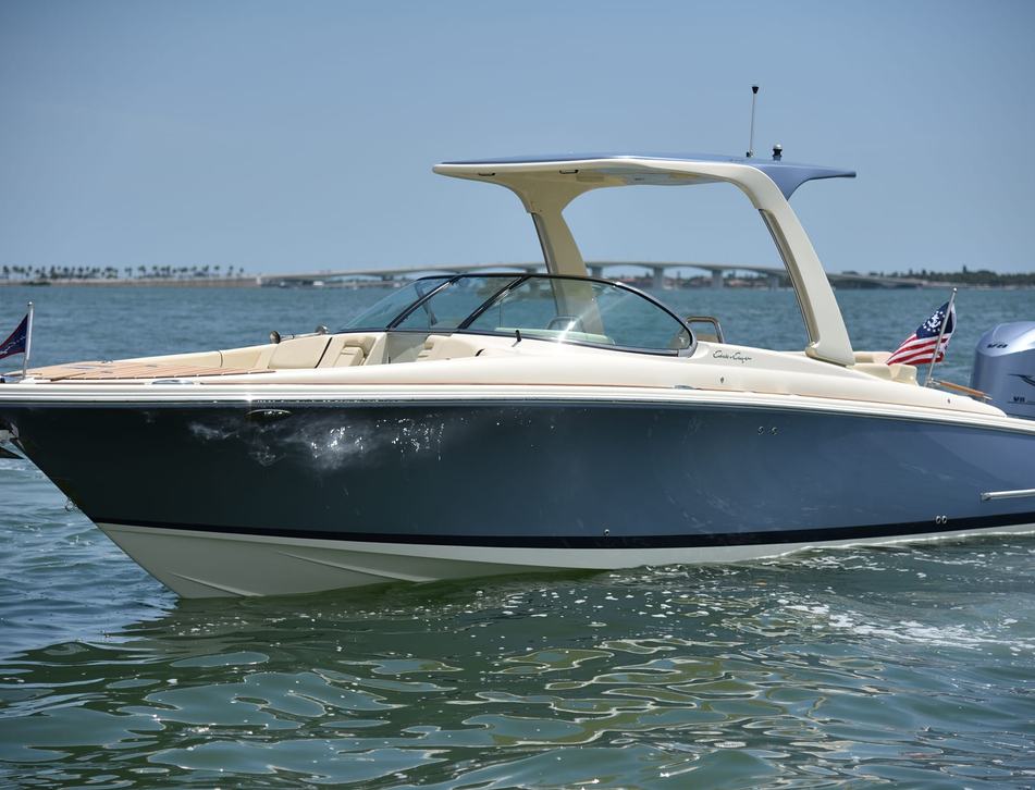 Chris Craft Launch 28 GT OB Boat | YachtBuyer
