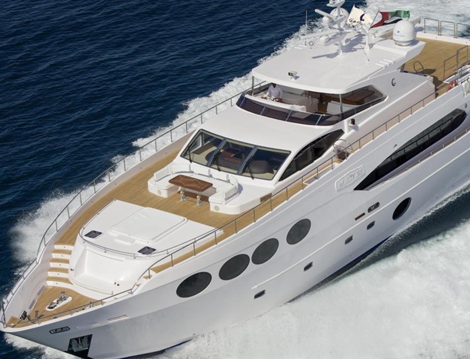 Majesty 105 Yacht (2012 - 2018)