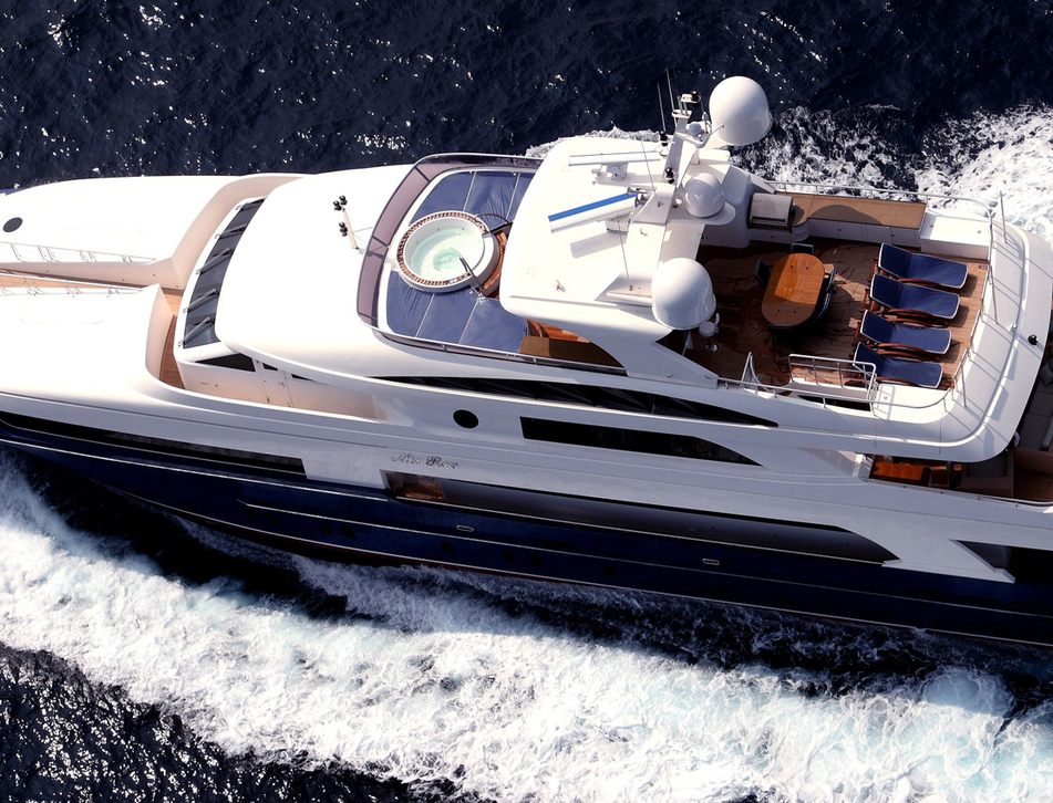 Horizon P130 Yacht (2007 - 2011)