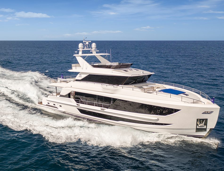 Horizon FD92 Tri Deck Yacht (2020 - 2021)