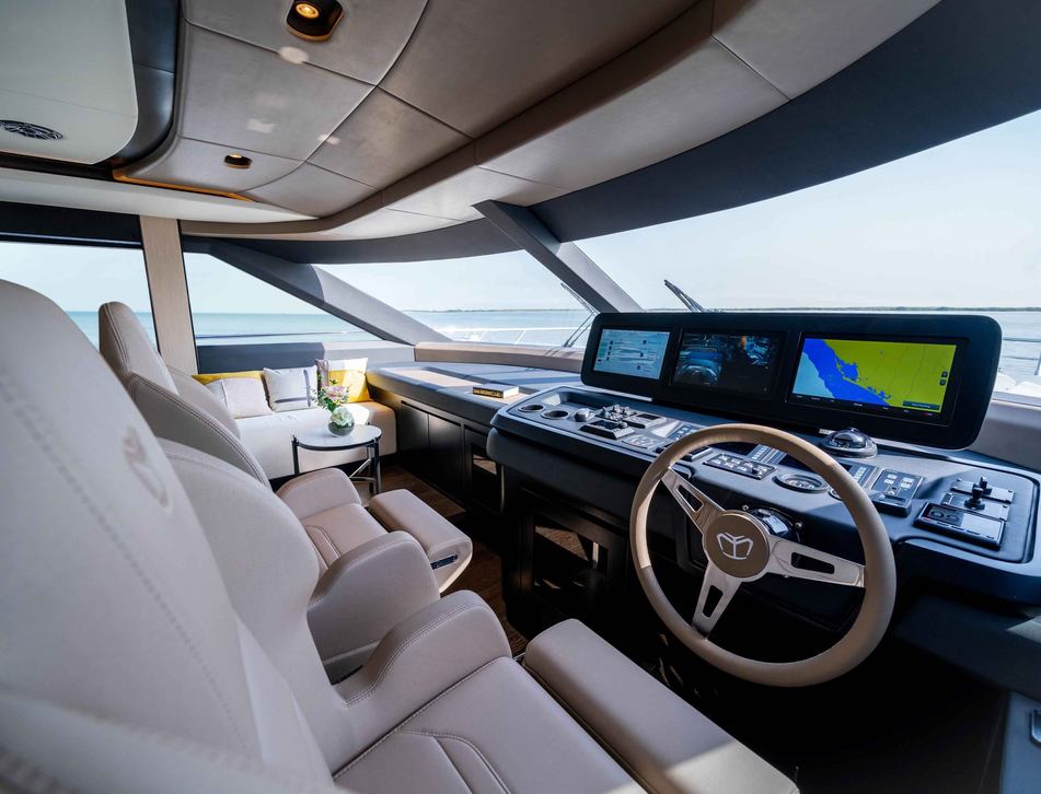 Gulf Craft Majesty 72 Boat
