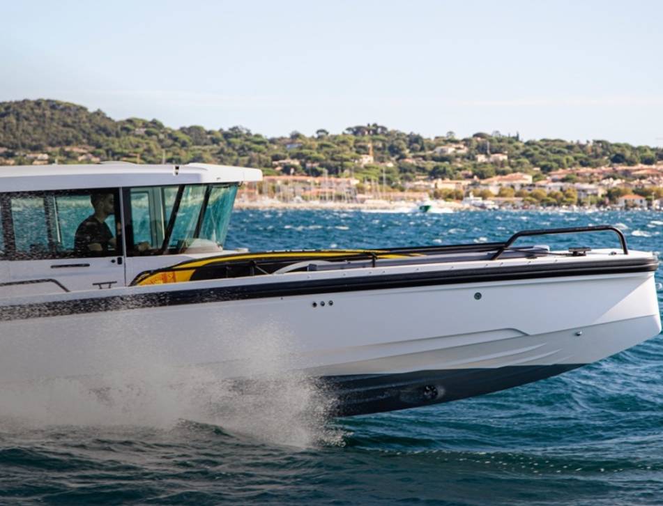 Axopar 37 XC Cross Cabin Boat | YachtBuyer
