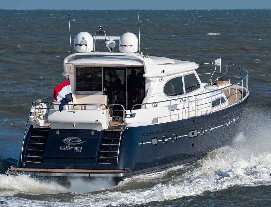 Elling E6 Boat