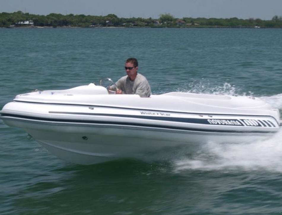 Equator Series 500 Yacht | YachtBuyer