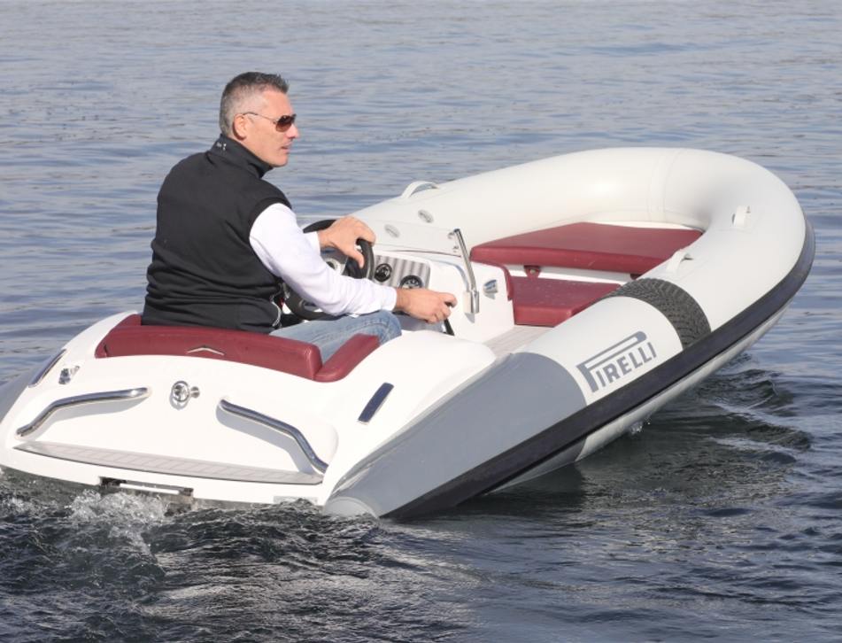 Tecnorib Pirelli J39 Azimut Yacht | YachtBuyer