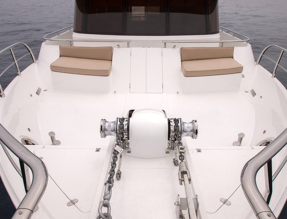 Hampton Endurance 750 Boat