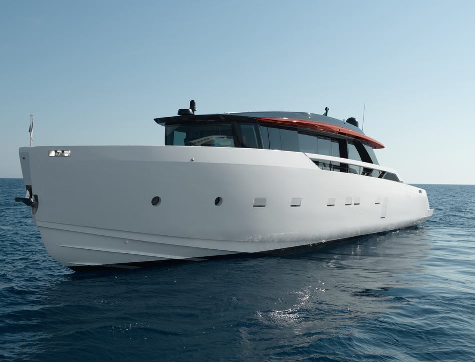 Sanlorenzo SP92 Yacht | YachtBuyer