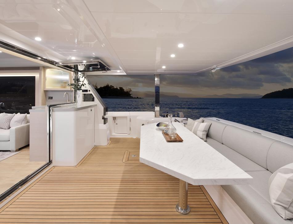 Horizon V74 Yacht | YachtBuyer