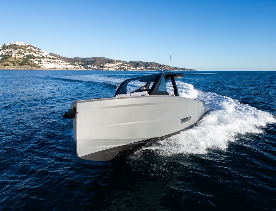 Maxim Yachts MAX44 R Boat