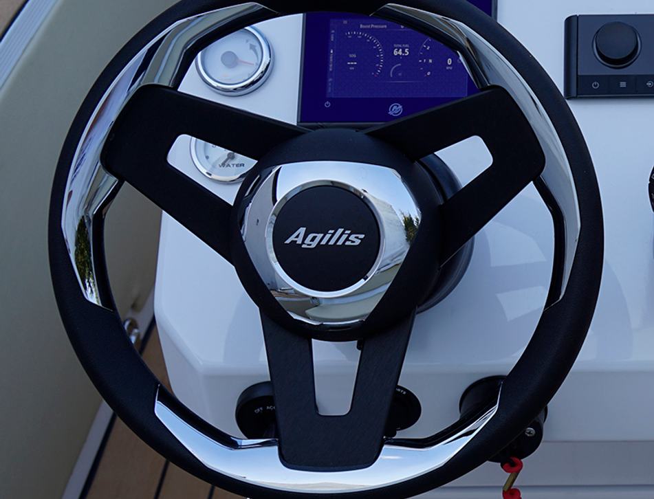 Agilis 560 Yacht | YachtBuyer