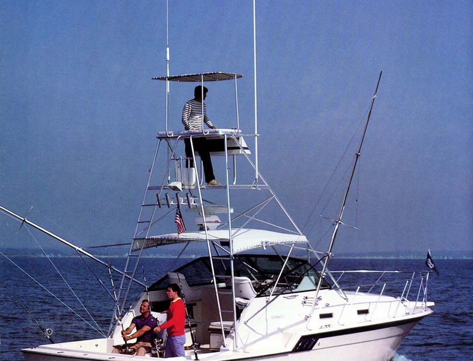 Hatteras 32 Sport Fisherman Yacht (1982 - 1986) | YachtBuyer