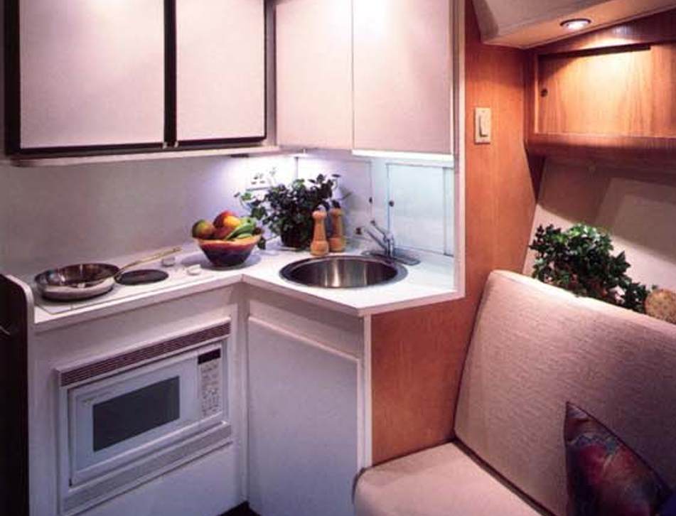 Hatteras 39 Sport Express Yacht (1994 - 1997)