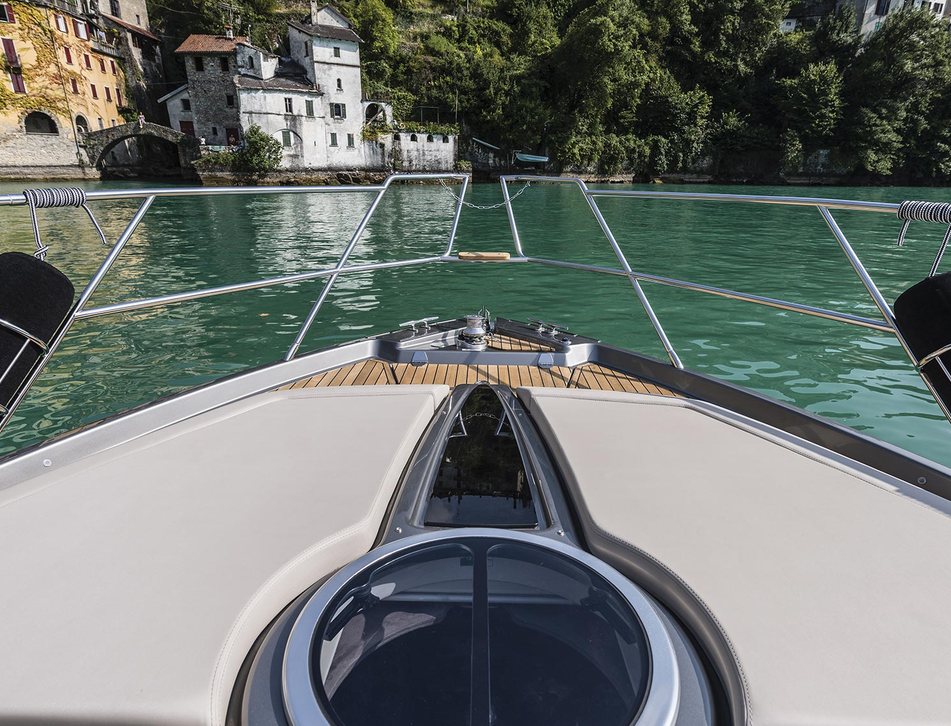 Cranchi M 44 HT Boat