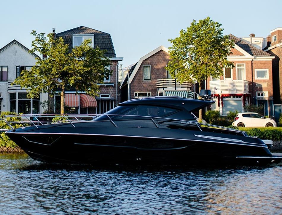 Focus Power 36 Boat