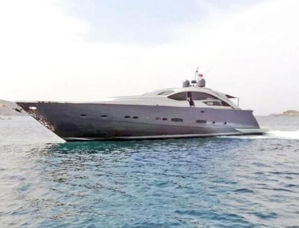 Pershing 88 Yacht (1999 - 2005)