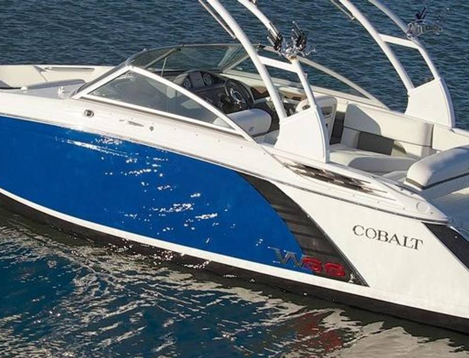 Cobalt 24SD WSS Boat (2014 - 2017)