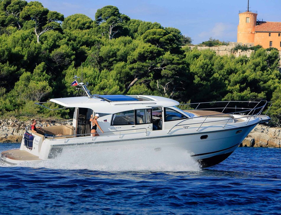 Nimbus 405 Coupé Boat