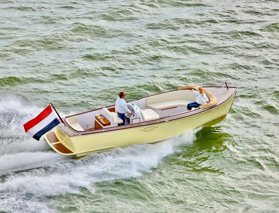 Long Island 28 Sportsman Boat | YachtBuyer