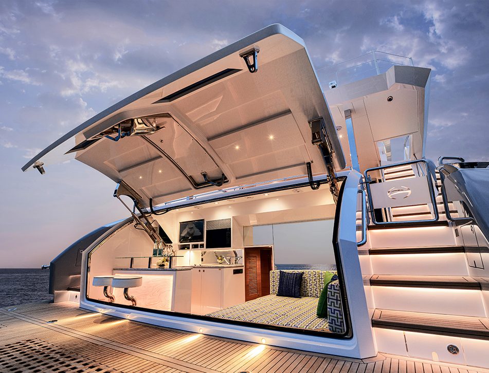 Horizon FD90 Yacht (2021 - 2023)