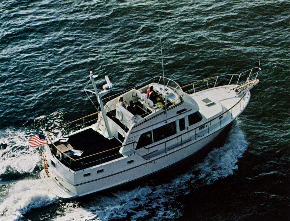 Hatteras 42 LRC Yacht (Gen 2, 1980 - 1985)