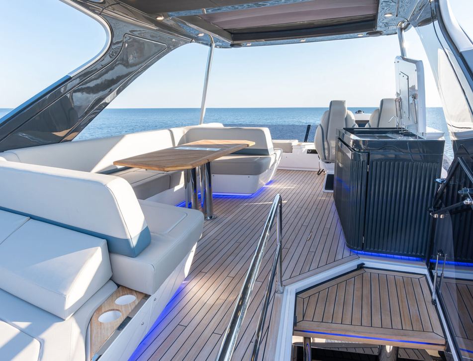 Fairline Squadron 58 Boat