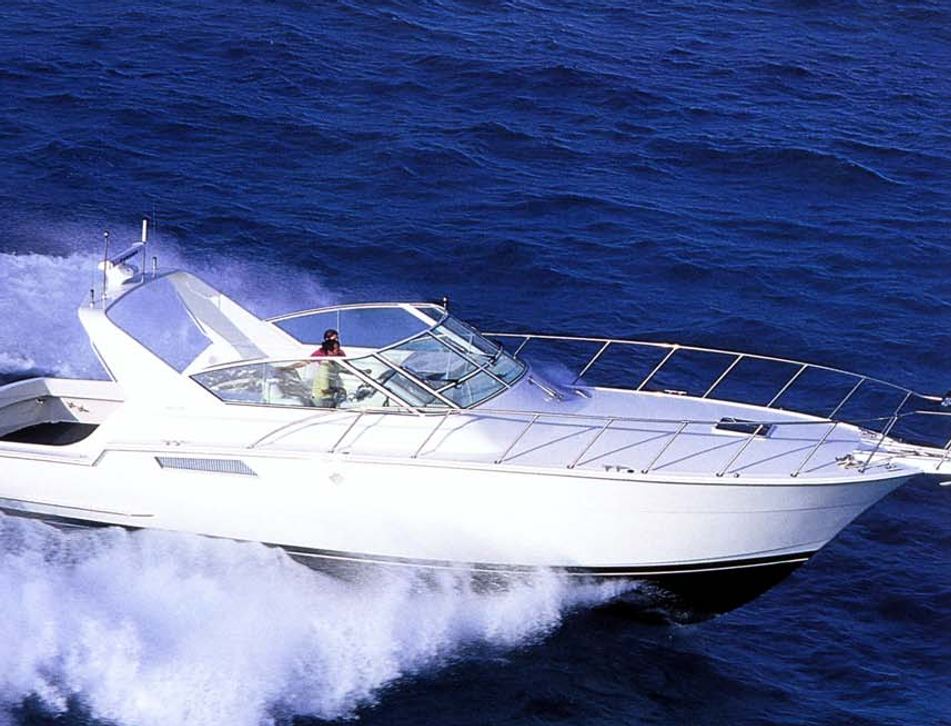 Hatteras 43 Sport Express Yacht (1995 - 1998)