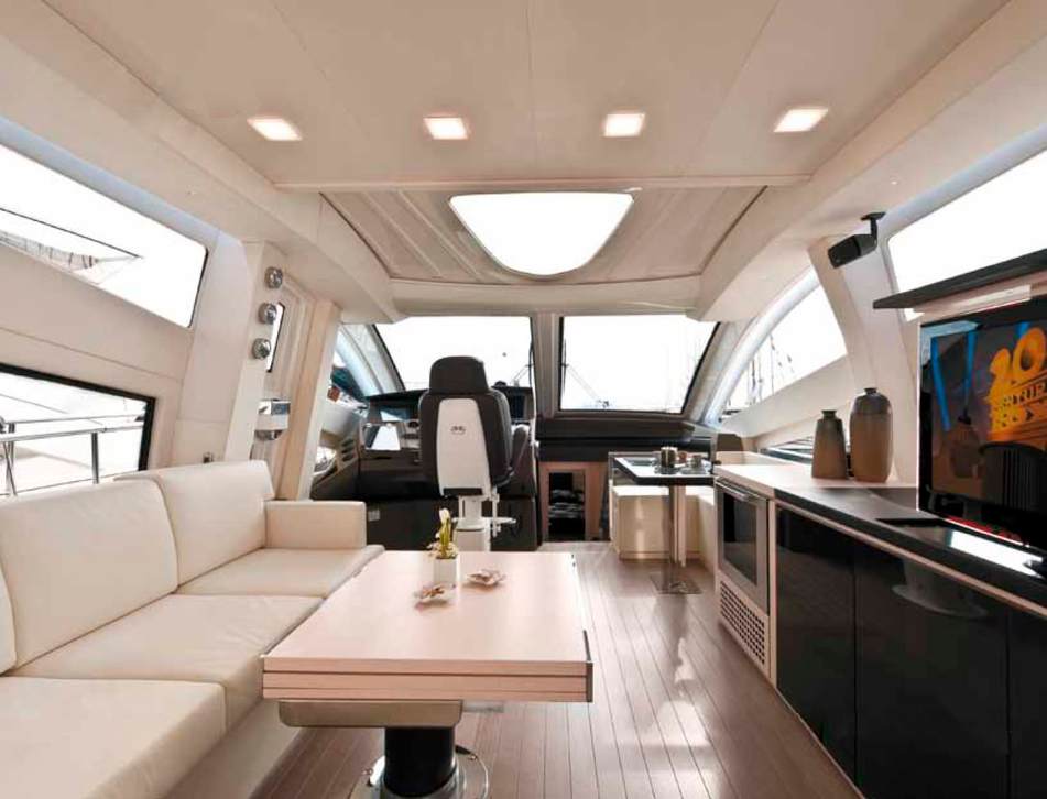 Cranchi 64 HT Yacht (2010 - 2011) | YachtBuyer