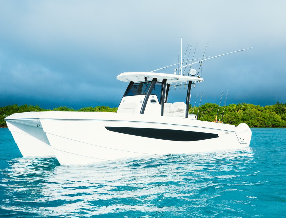 Aquila 28 Molokai Powercat