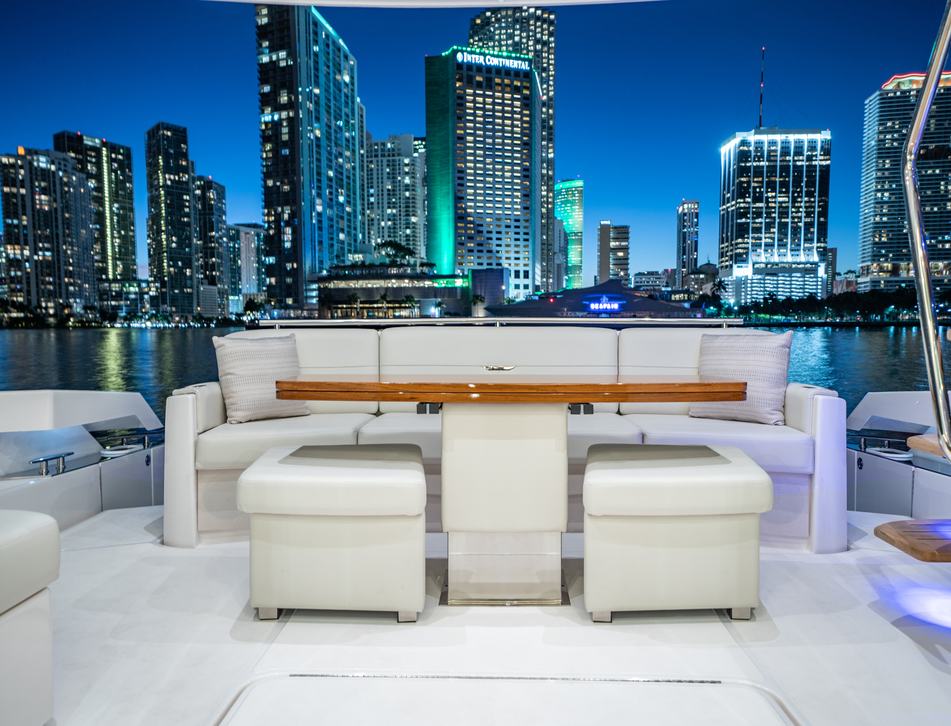 Tiara F53 Flybridge Yacht (2017 - 2021)