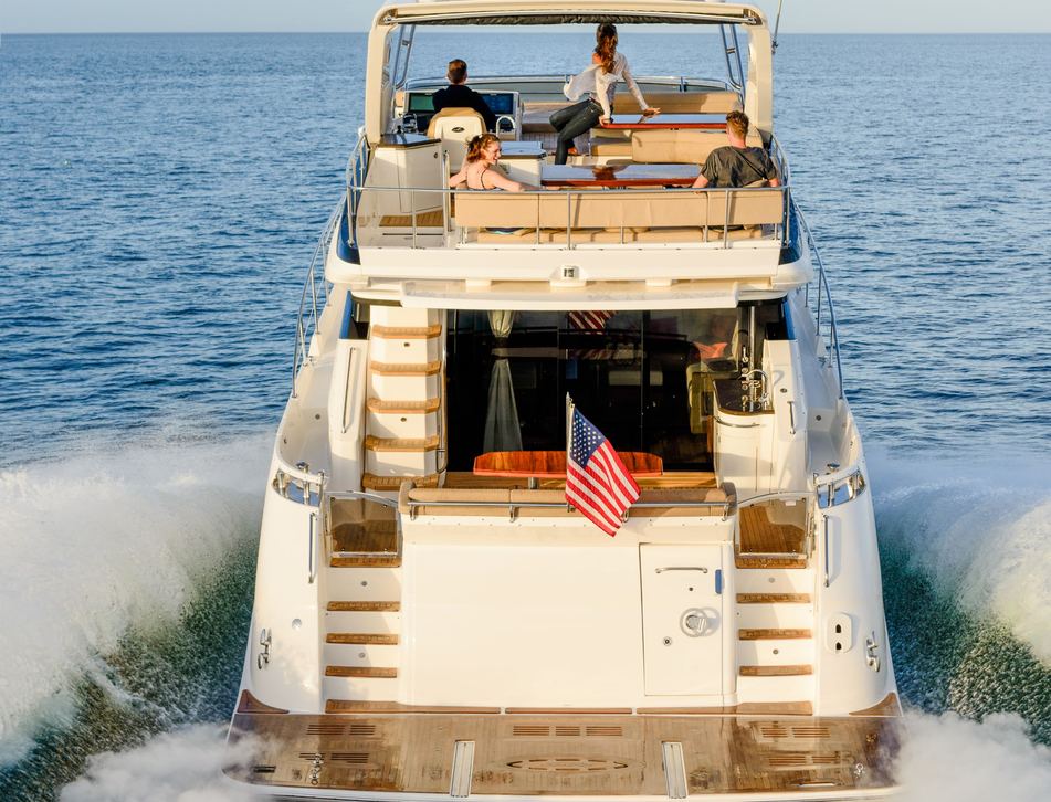 Sea Ray L650 Fly Yacht (2014 - 2018)
