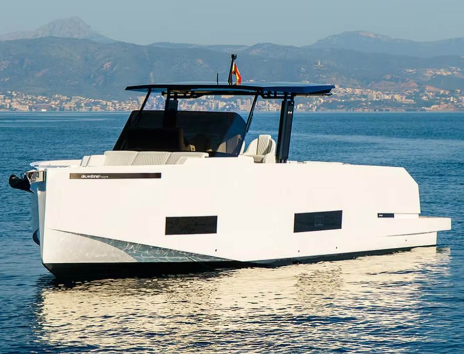 De Antonio D42 Open Boat