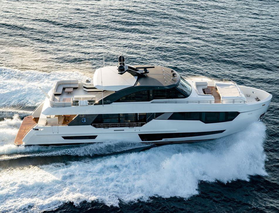 Ocean Alexander 90R Open Yacht (2018 - 2020)
