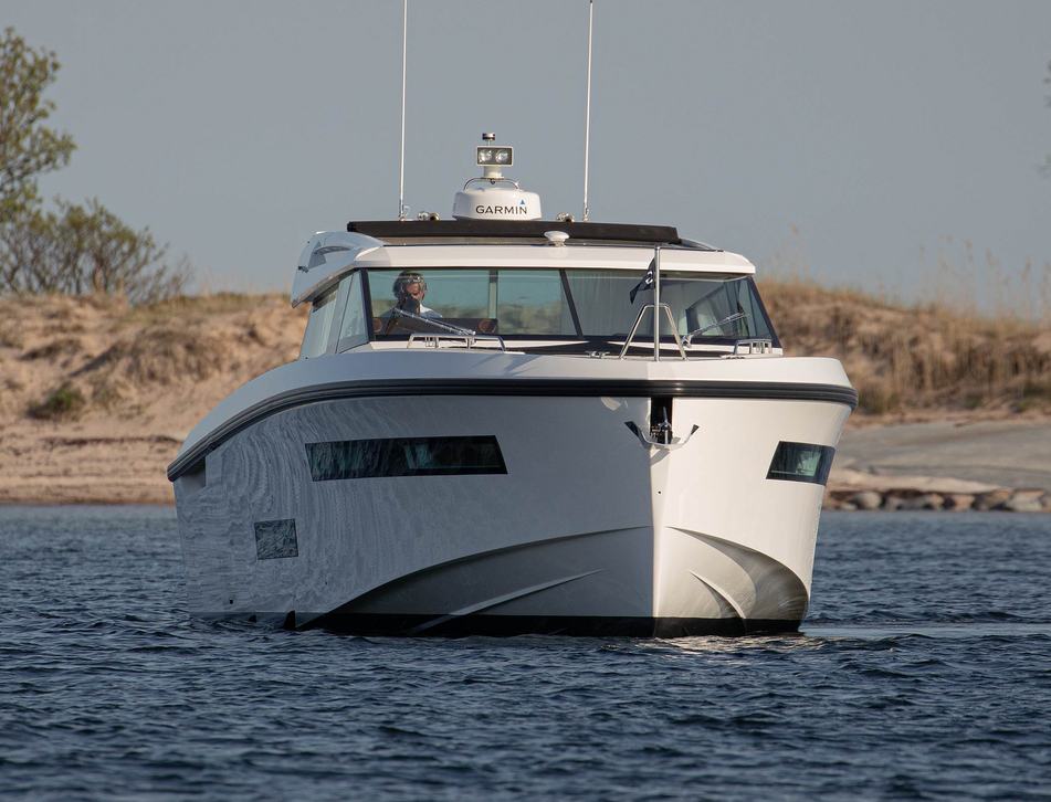 Delta Powerboats 48 Coupé OB Boat