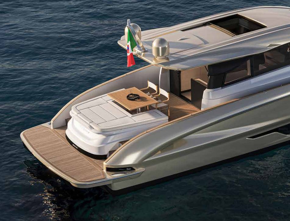 Solaris Power 52 Coupé Boat