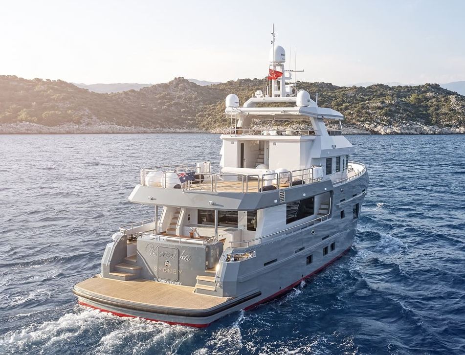 Bering Yachts Bering 77 Yacht
