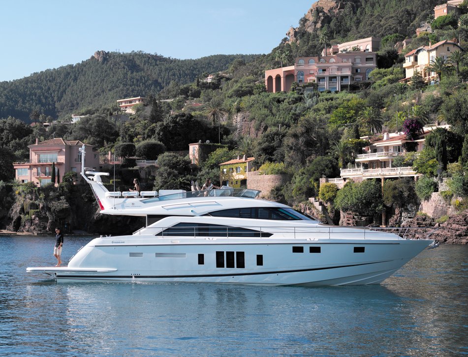 Fairline Squadron 60 Yacht (2012 - 2015)