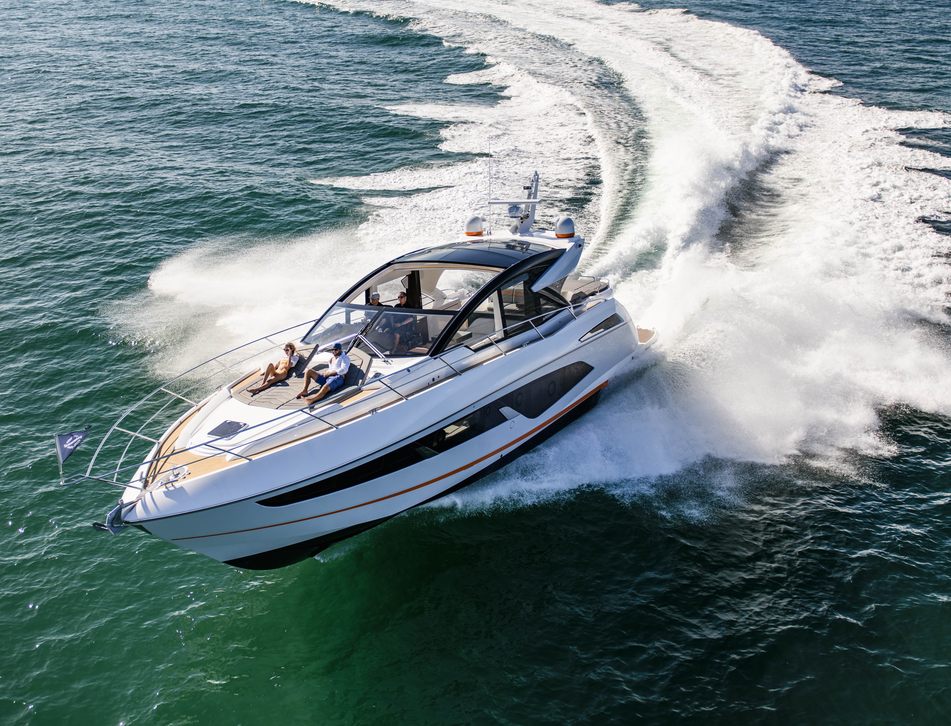 Sunseeker Predator 60 Evo Yacht (2019 - 2023)