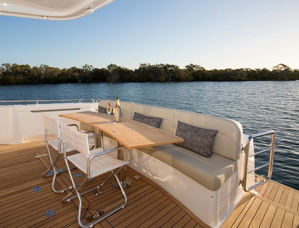 Maritimo M64 Yacht (Gen 1, 2016 - 2020) | YachtBuyer