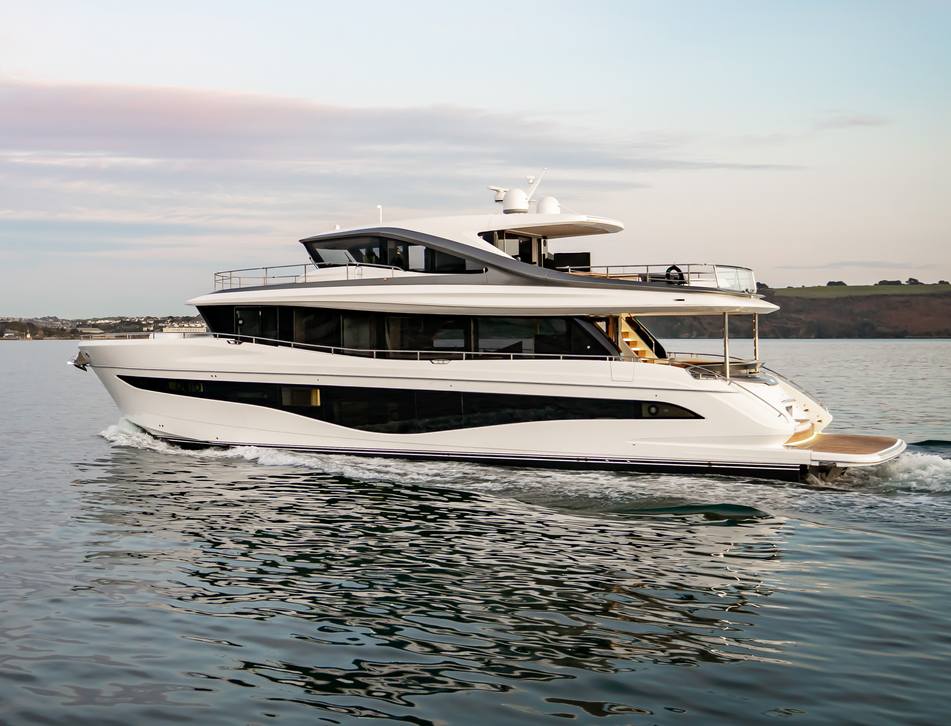 Princess X80 Yacht
