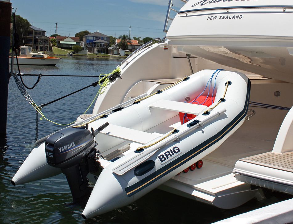 Brig Falcon 300 Yacht | YachtBuyer